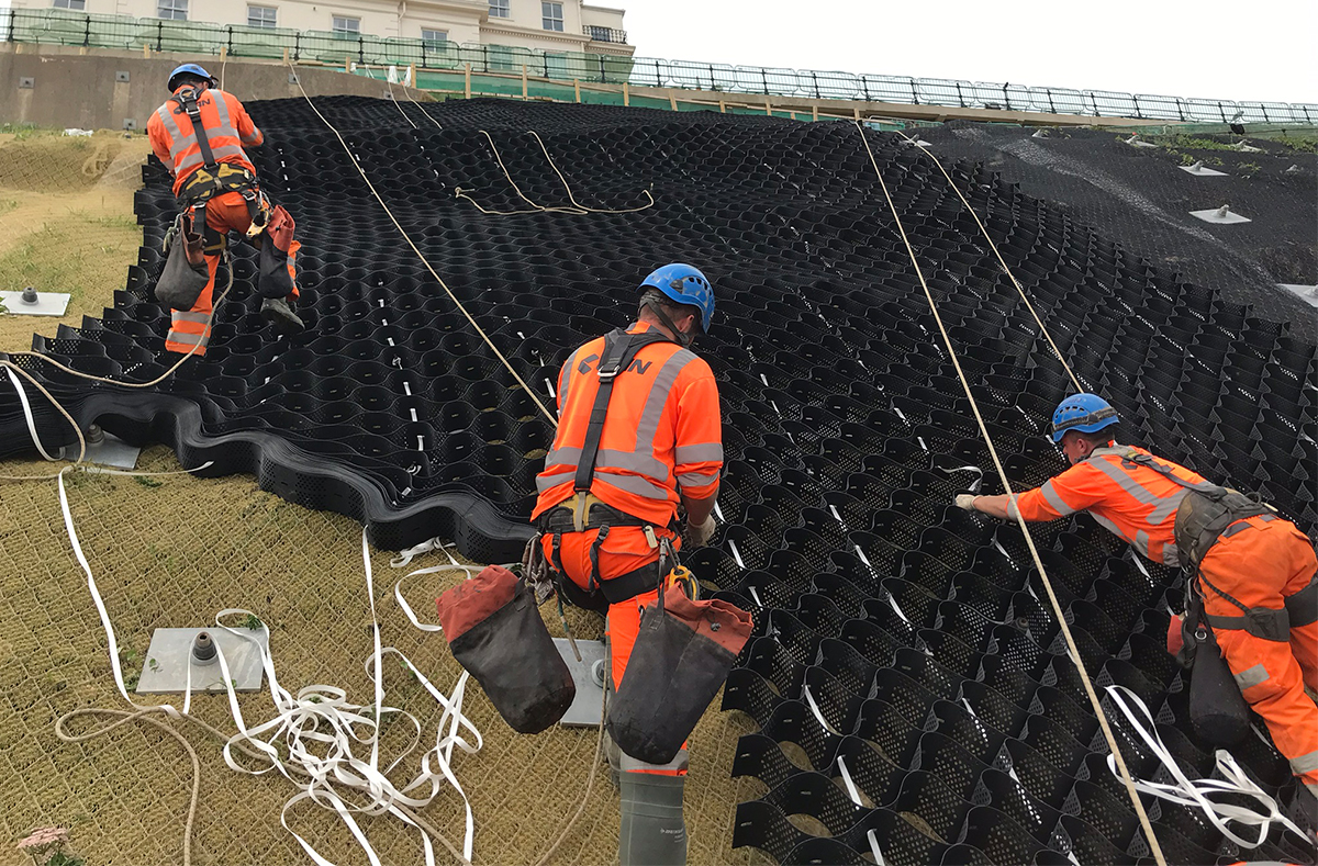 Presto GEOWEB slope protection with ATRA Tendon Clips - Geosynthetics ...