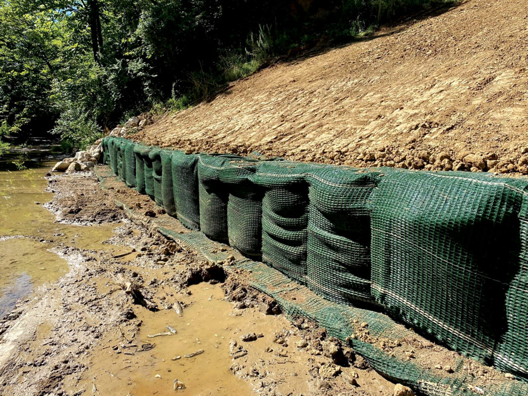 Streambank and slope stabilization - Geosynthetics Magazine