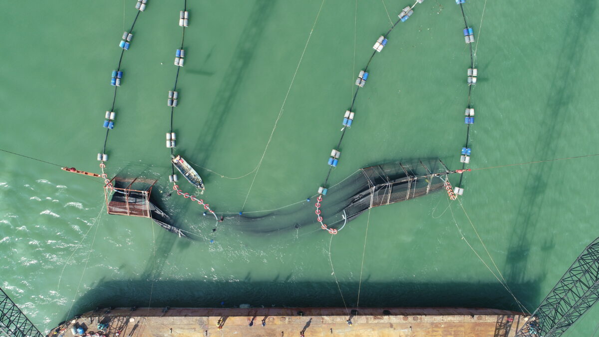 Advancements in sand island reclamation with GEOTUBE Marine technology ...