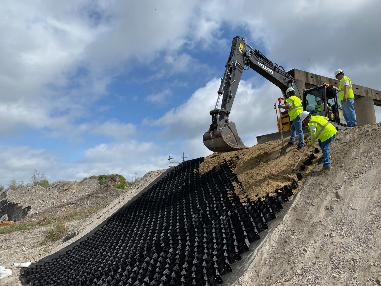Premier Product Showcase Archive - Geosynthetics Magazine